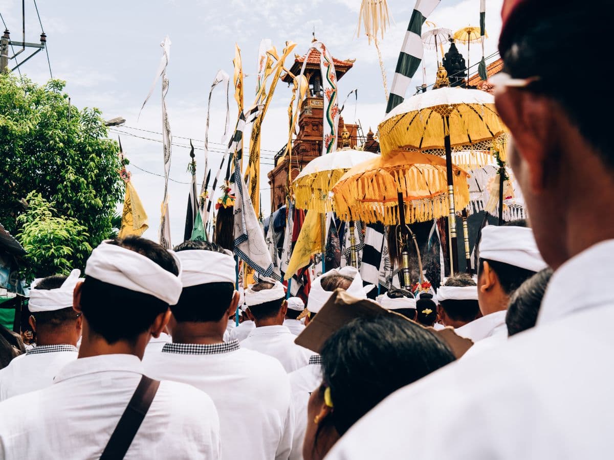 Ghosts of Indonesia: Legends That Still Haunt the Islands | Ocean Earth ...