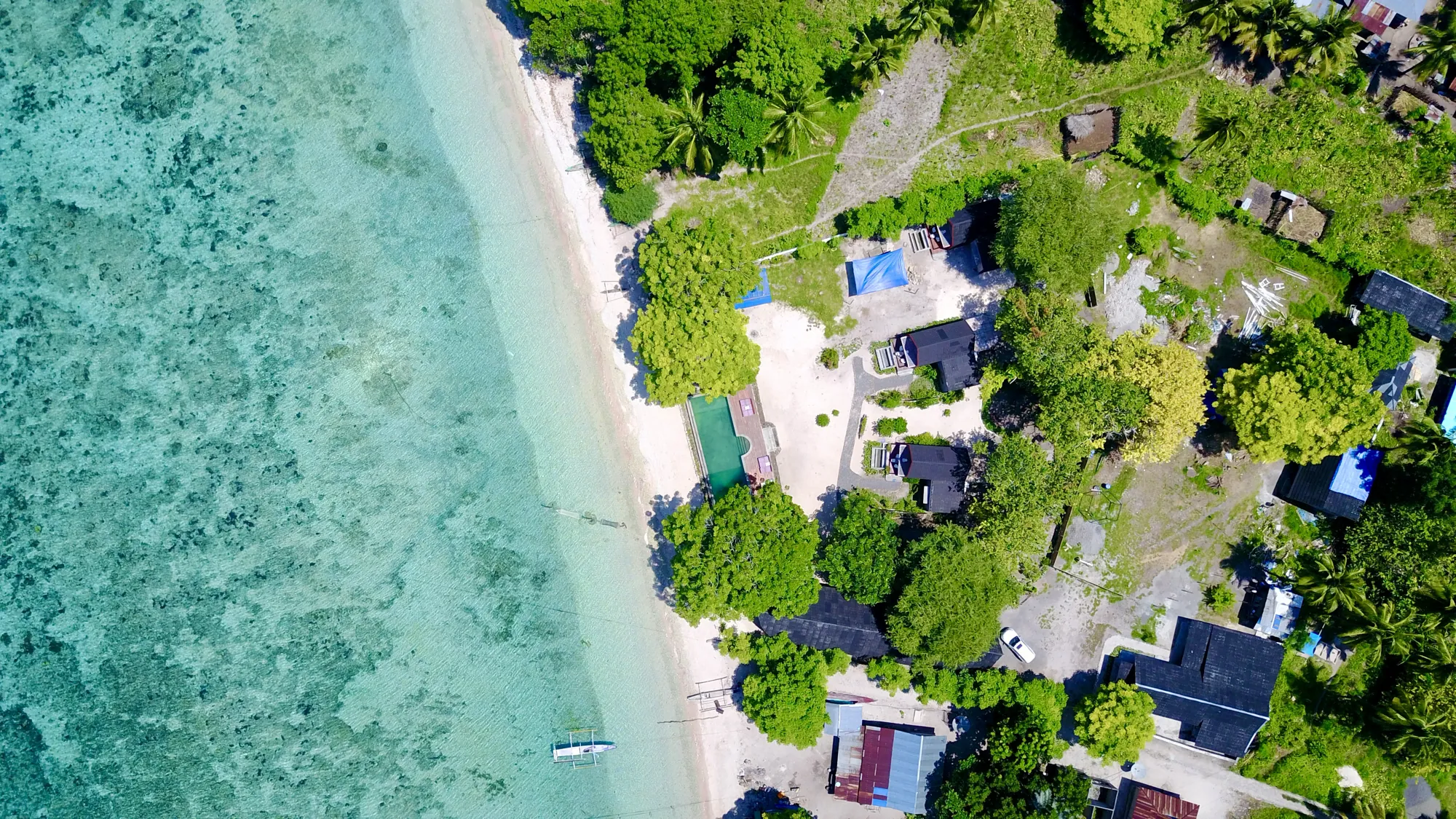 Moko Alor Dive Resort | Ocean Earth Travels Indonesia